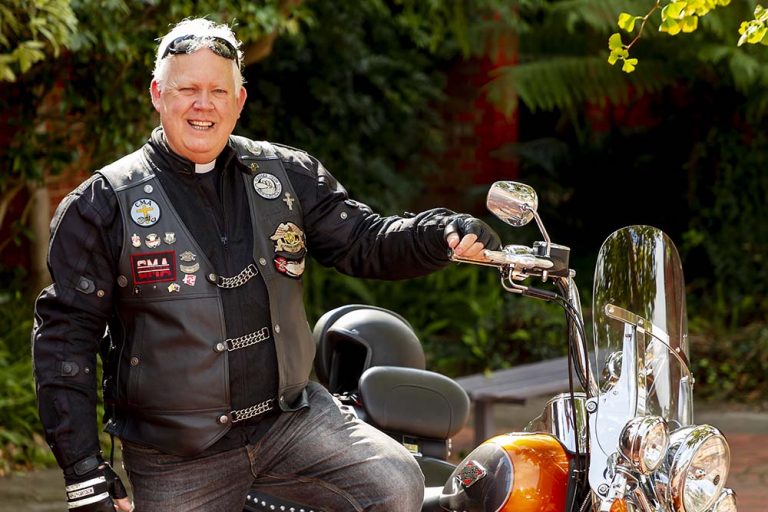 Leader of the pack - peninsula essence