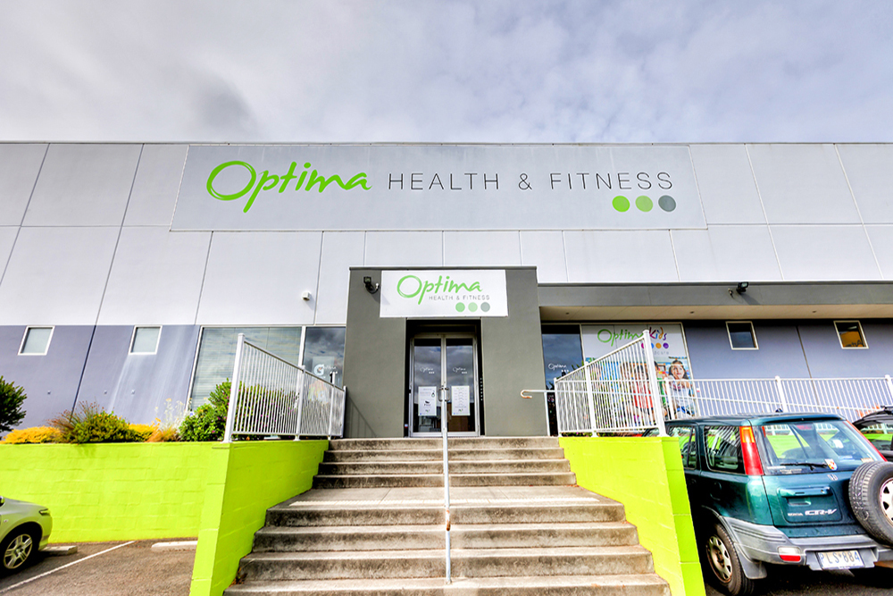 Be part of a gym family - peninsula essence