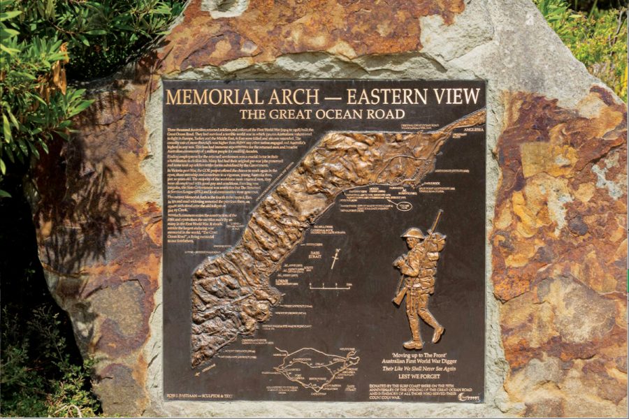 HISTORY in bronze - peninsula essence